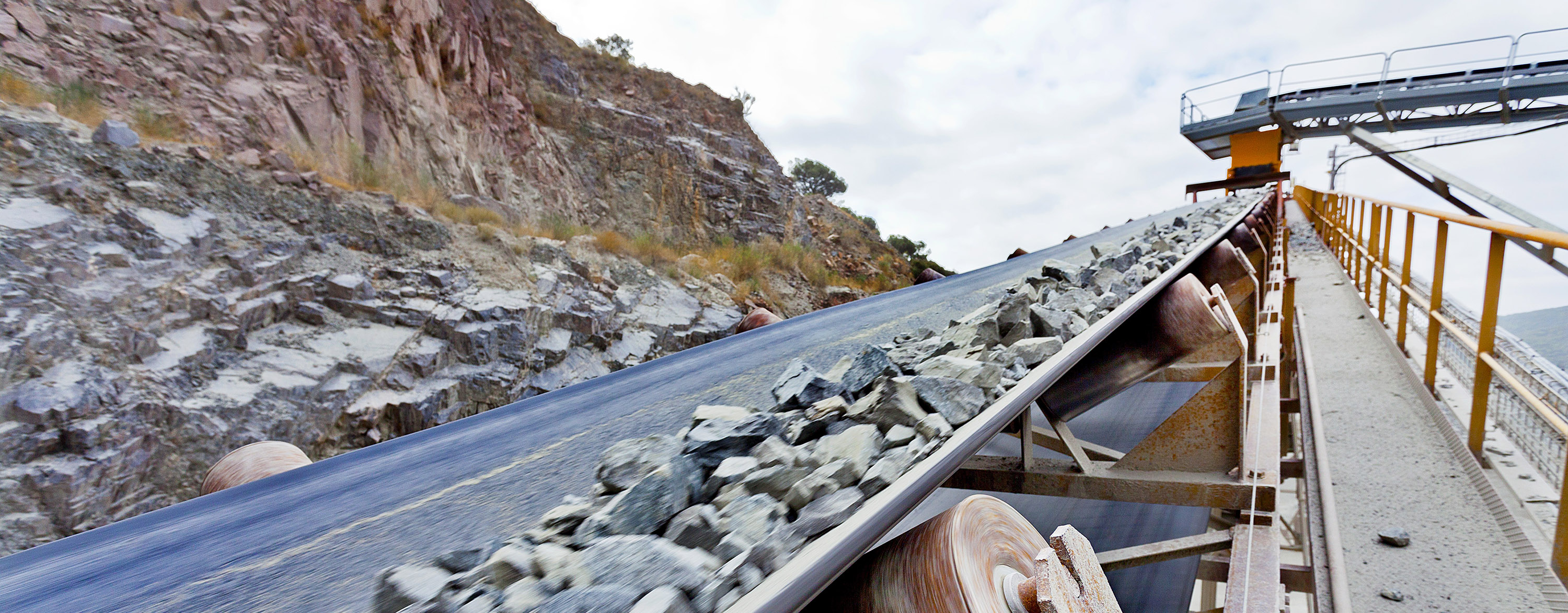 Sorigué suministra el balasto para la ejecución de un tramo del ...